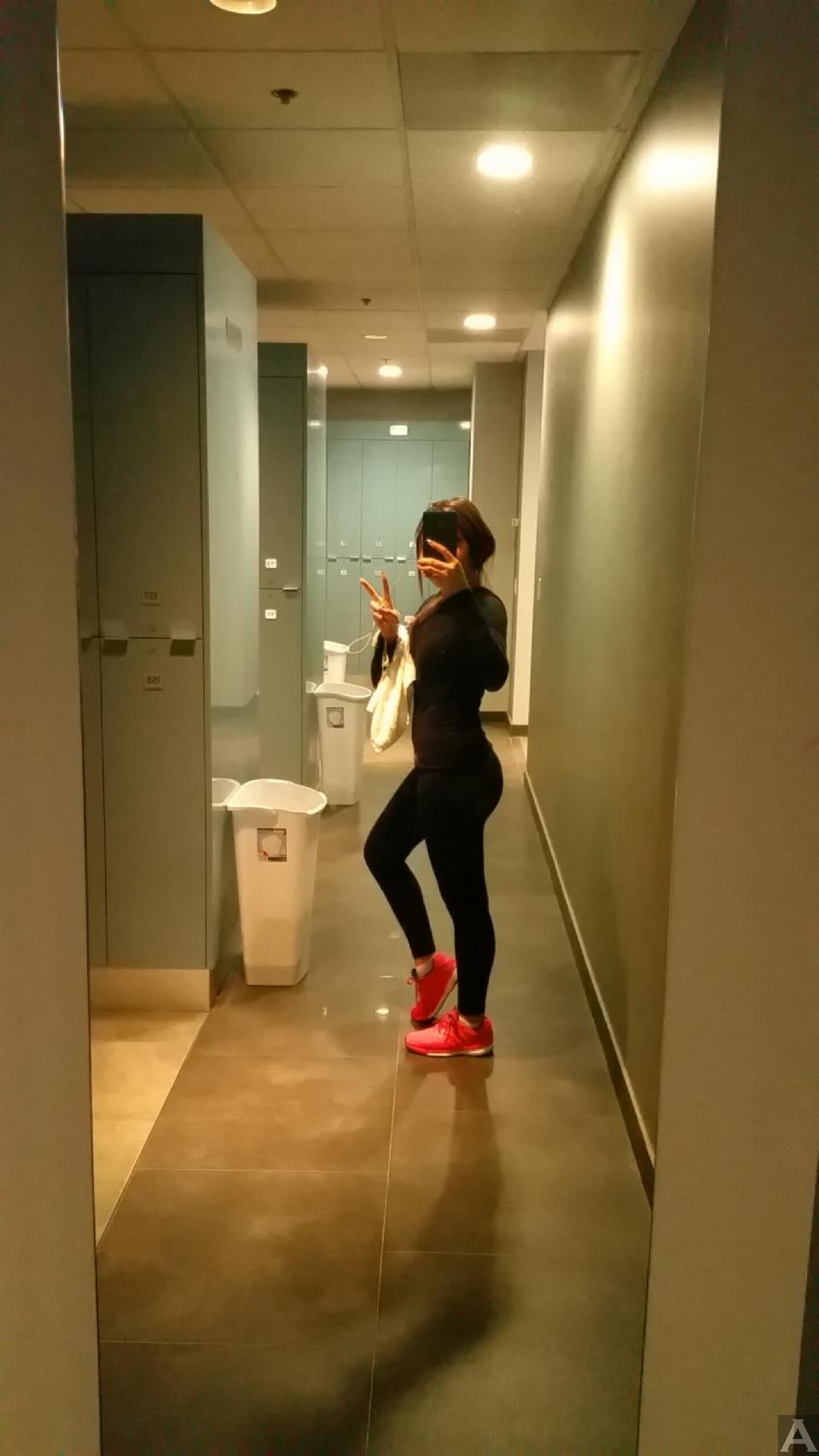 connie C | ACQUA MODELS 外国人モデル事務所 アクアモデル